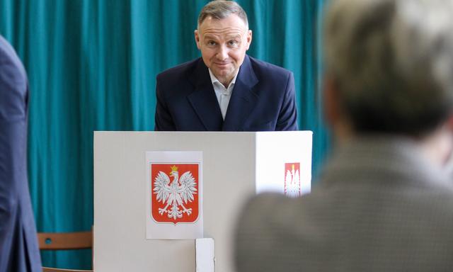 Polnischer Präsident beauftragte bisherigen Premier mit... | DiePresse.com